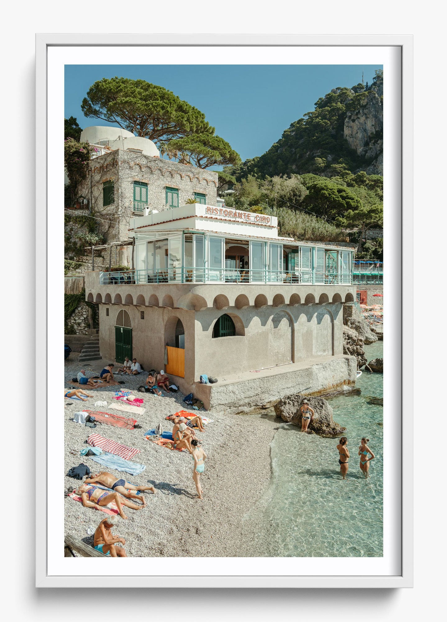 Ciro – H E L M + O A R